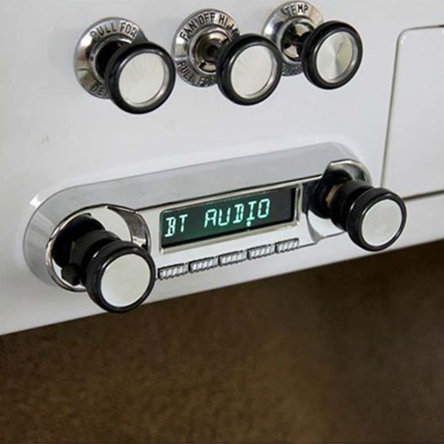 RetroSound Huntington Radio for Early Bronco - AM/FM, Bluetooth